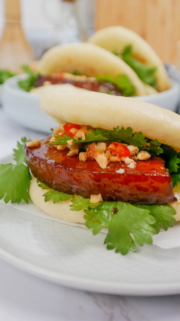 Pork Belly Bao Recipe (Gua Bao) - Jecca Chantilly
