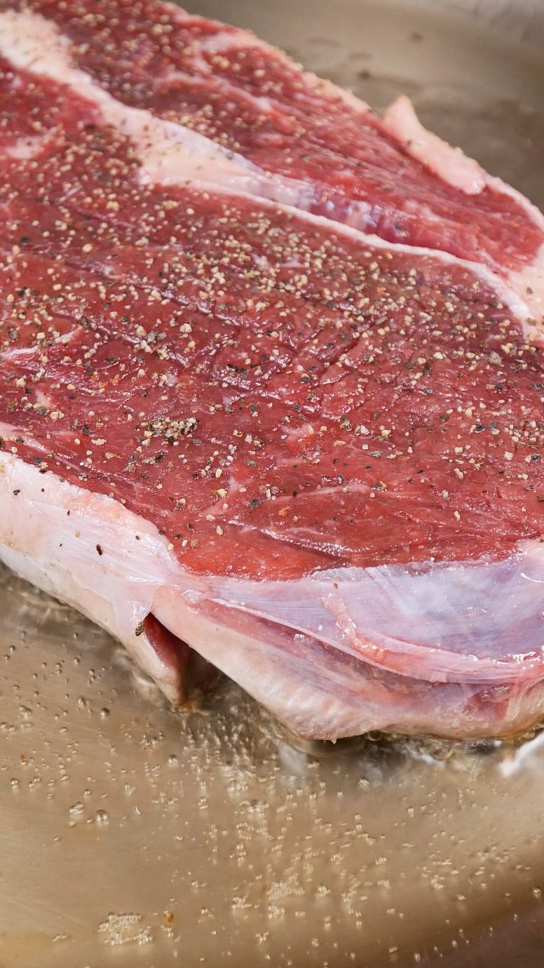 Steak Donburi - Beef Steak Rice Bowl Recipe - Jecca Chantilly