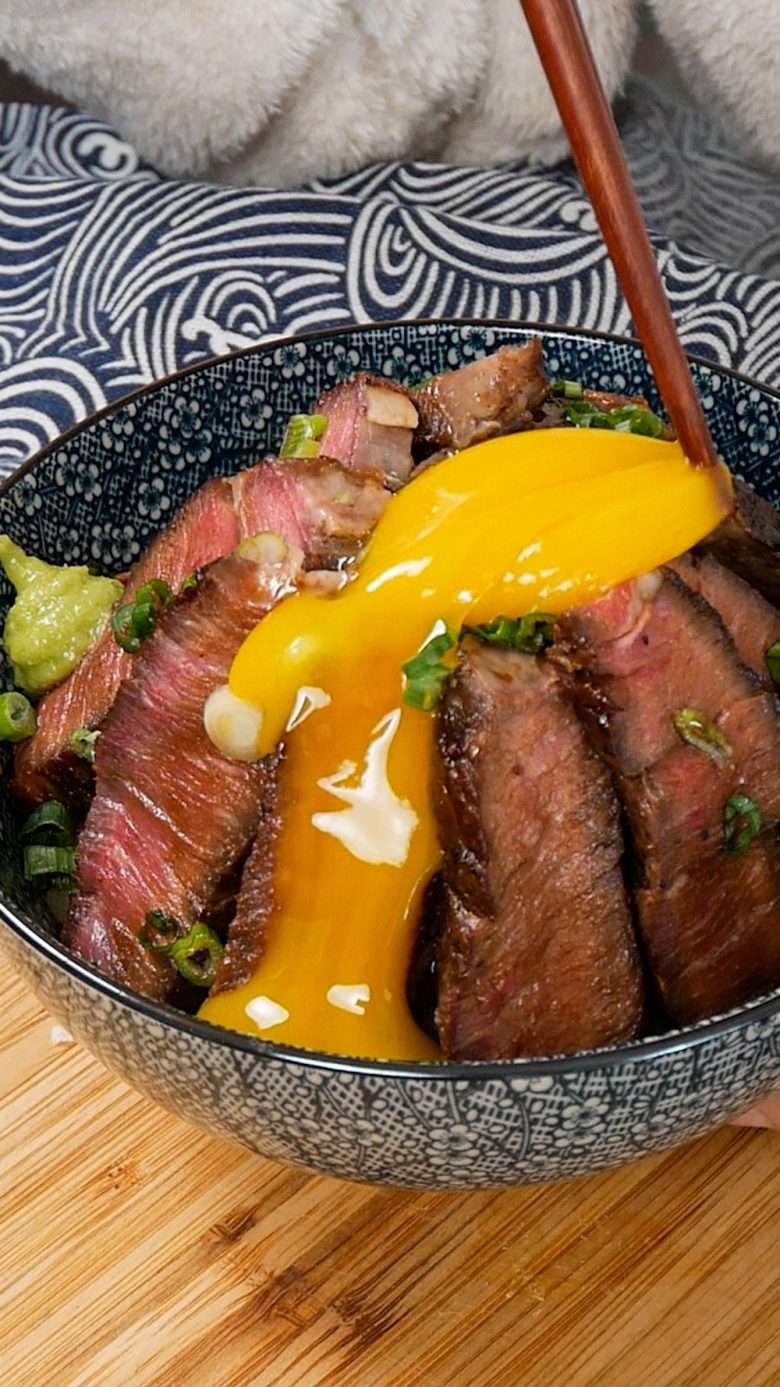 Steak Donburi - Beef Steak Rice Bowl Recipe - Jecca Chantilly