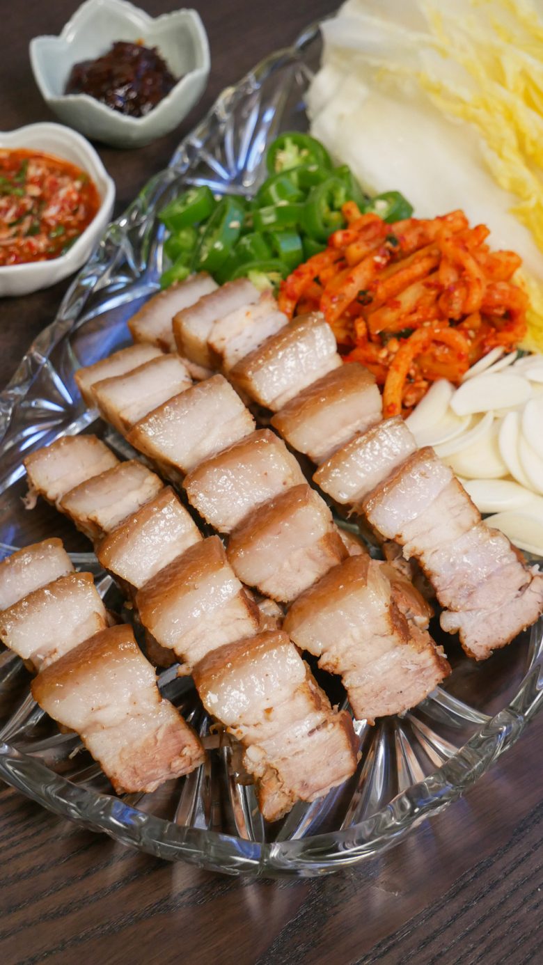 Korean Boiled Pork Belly Recipe - 보쌈 (Bossam) - Jecca Chantilly