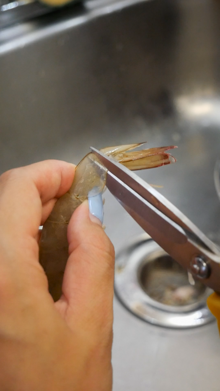 Korean Marinated Raw Shrimp Recipe - 새우장 (Saewoo Jang) - Jecca Chantilly