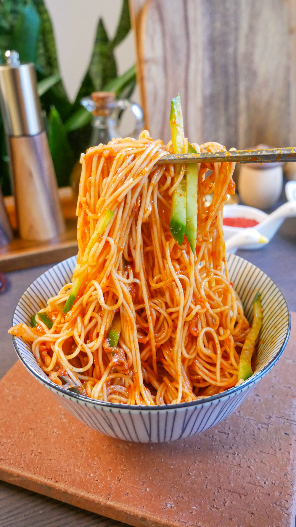 Korean Spicy Cold Noodles - 비빔면 [Bibim Myeon] - Jecca Chantilly