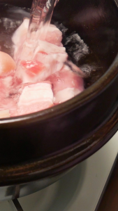 Kimchi Jjigae - 김치찌개 (Kimchi Stew) - Jecca Chantilly