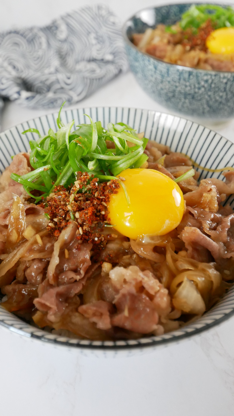 Japanese Beef Rice Bowl Recipe (Gyudon) - Jecca Chantilly