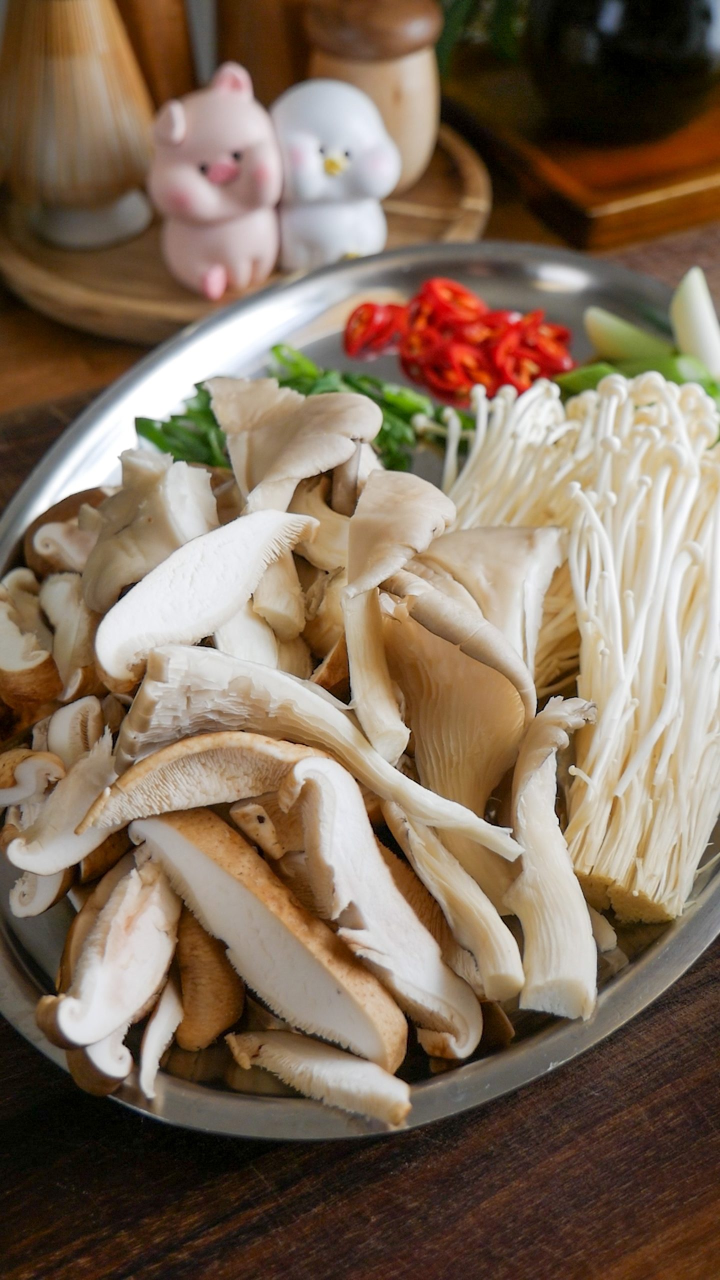 15-Minute Mushroom Instant Ramen Recipe - Jecca Chantilly