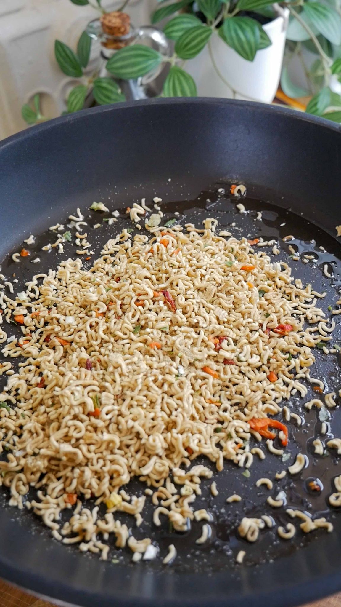 Cup Ramen Noodles Fried Rice Recipe - Jecca Chantilly