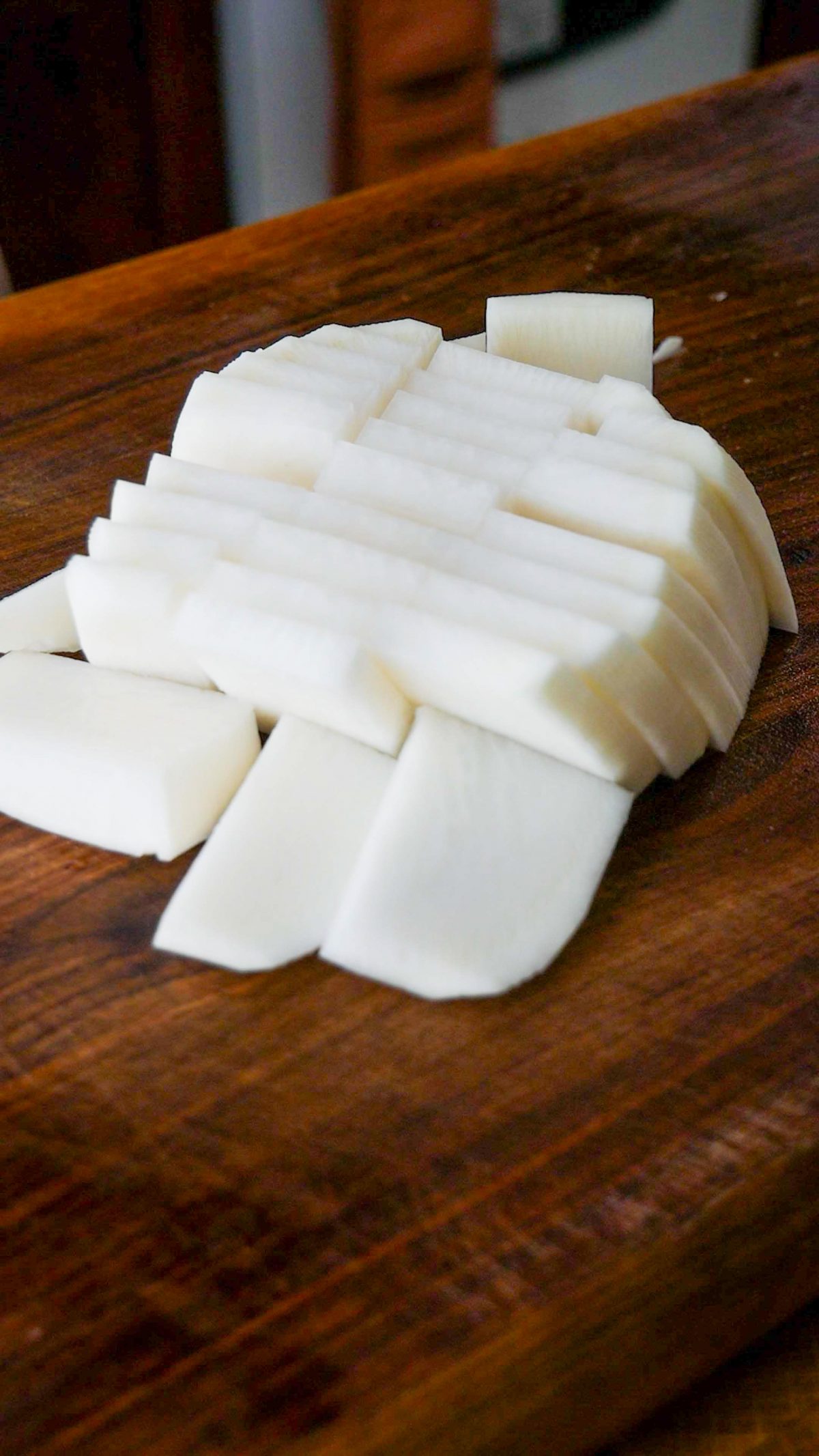 Korean Beef Radish Soup Recipe - 소고기 무국 (Soegogi Muguk) - Jecca Chantilly