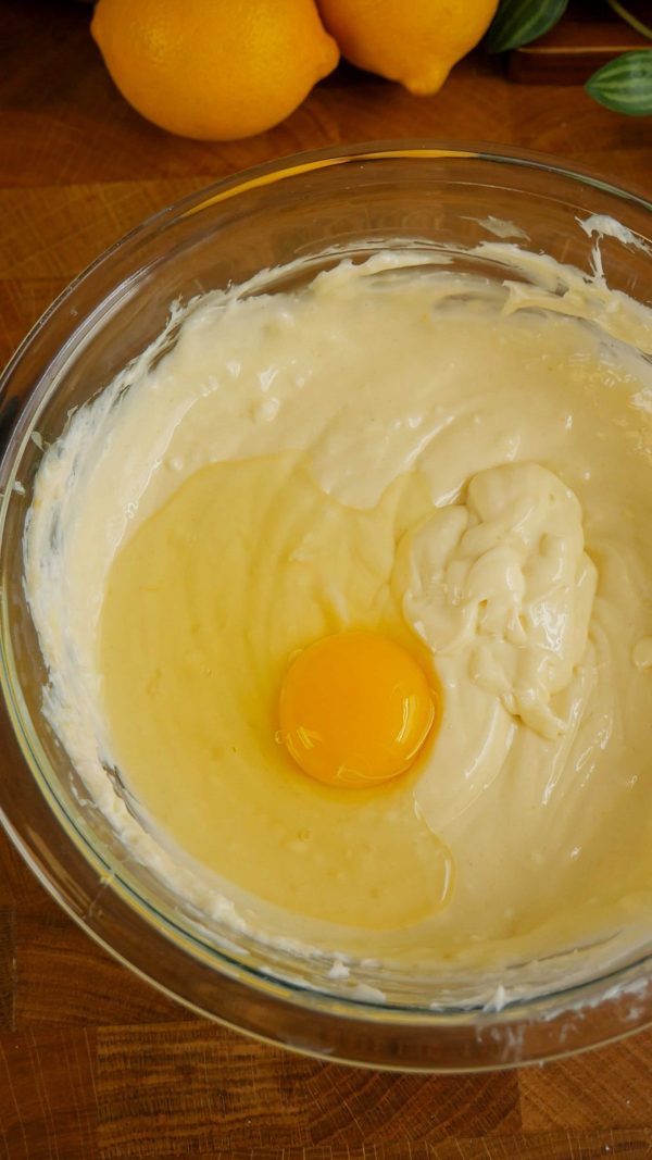 Mini Lemon Basque Cheesecakes Recipe - Jecca Chantilly
