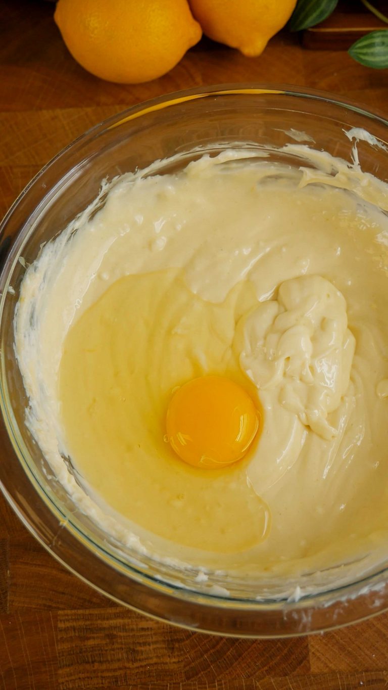 Mini Lemon Basque Cheesecakes Recipe - Jecca Chantilly