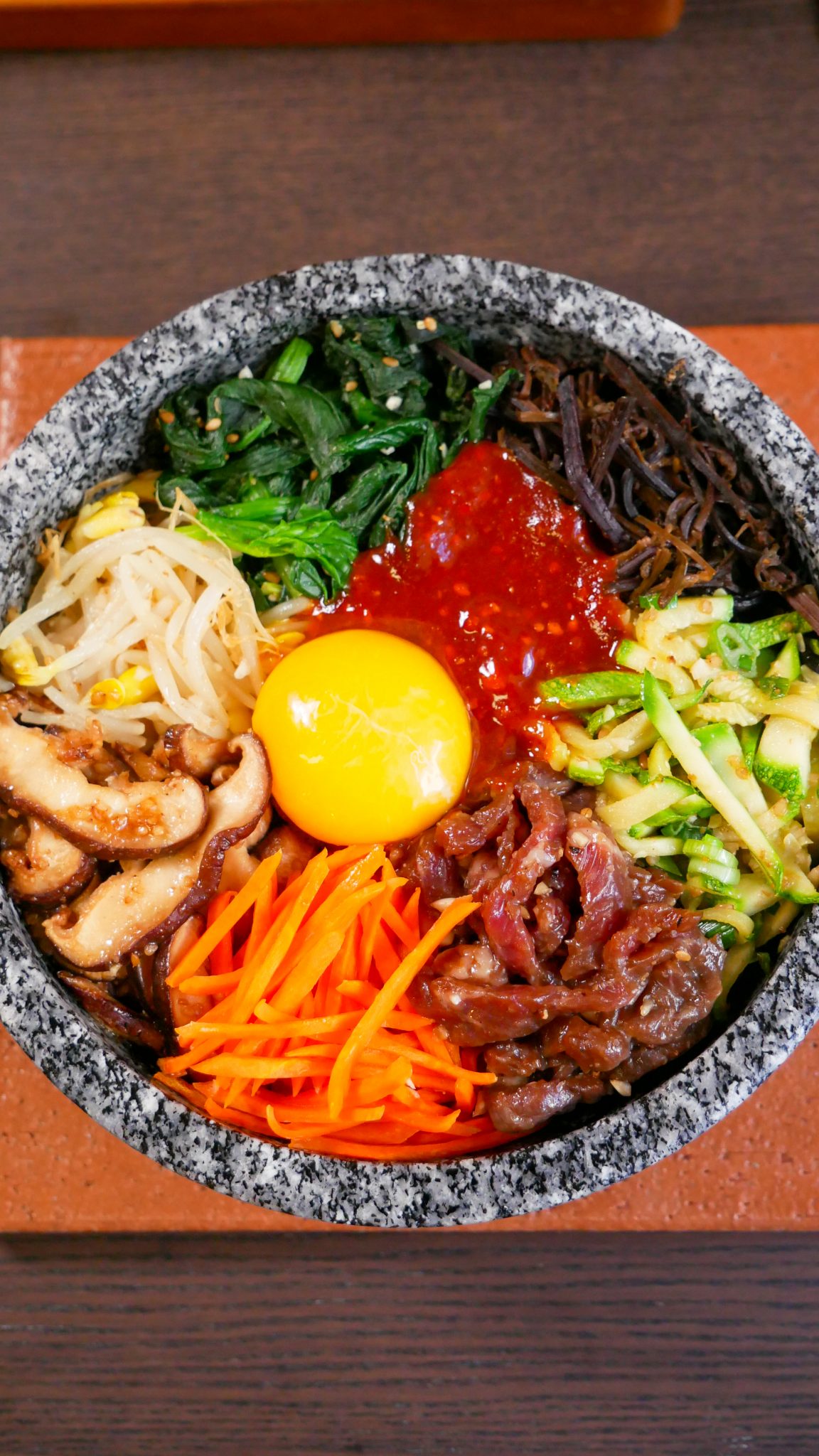 Beef Dolsot Bibimbap Recipe - 소고기 돌솥 비빔밥 (Stone Bowl Bibimbap) - Jecca ...