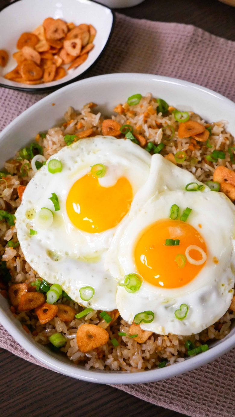 Chinese Garlic Fried Rice Recipe - Jecca Chantilly
