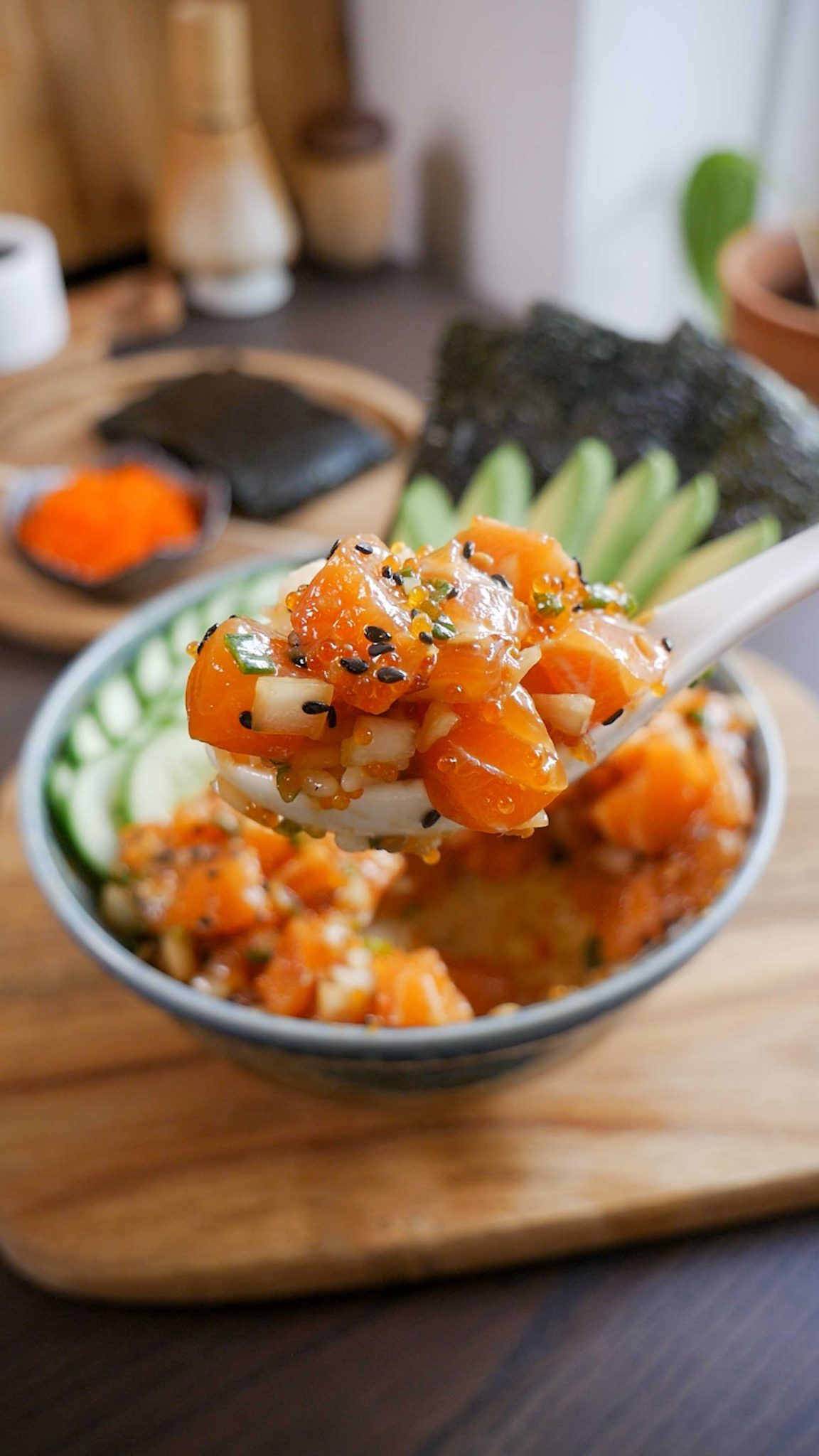 Easy Hawaiian Salmon Poke Recipe - Jecca Chantilly