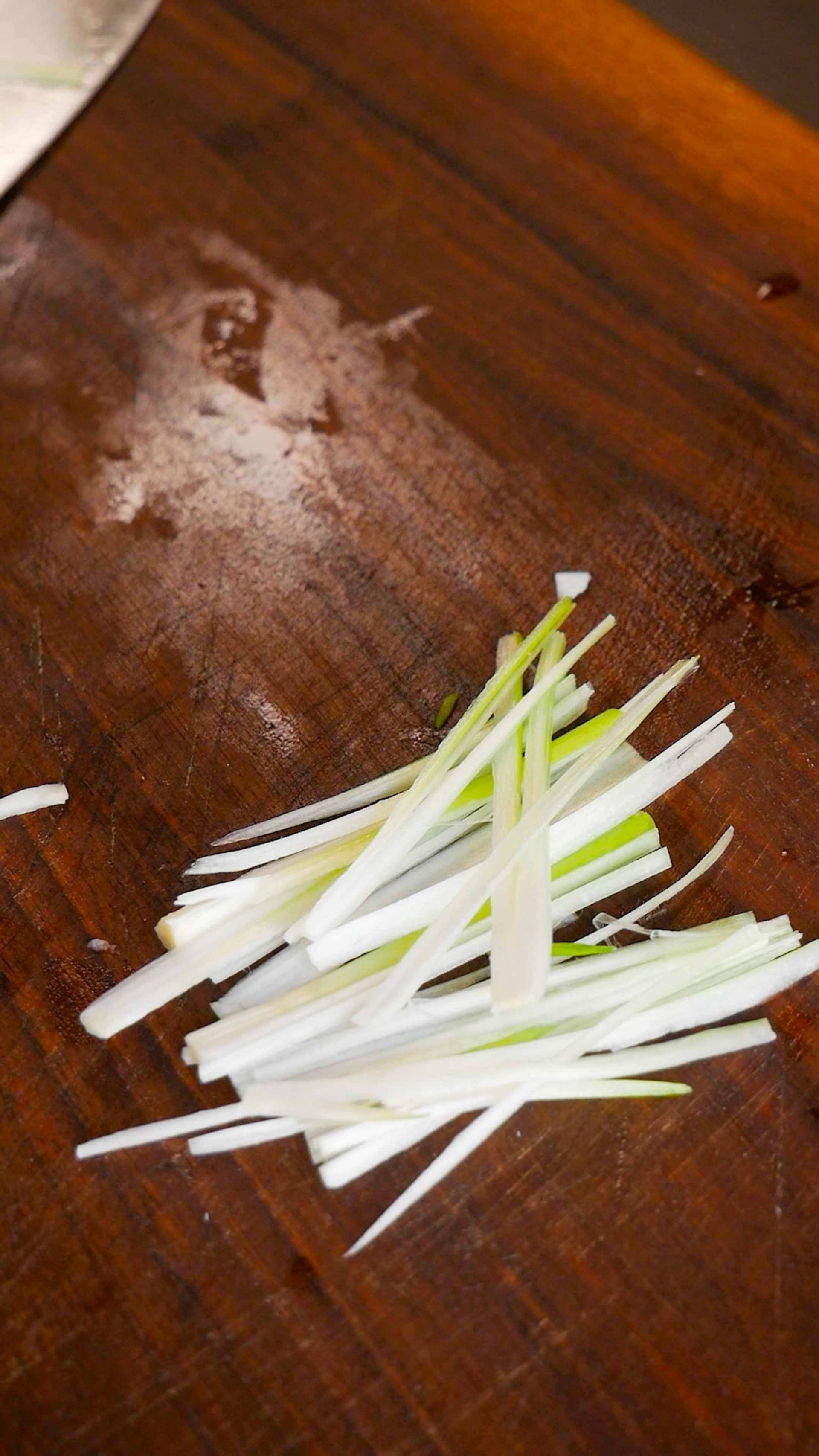 Chinese Steamed Fish with Ginger and Spring Onion Recipe - Jecca Chantilly