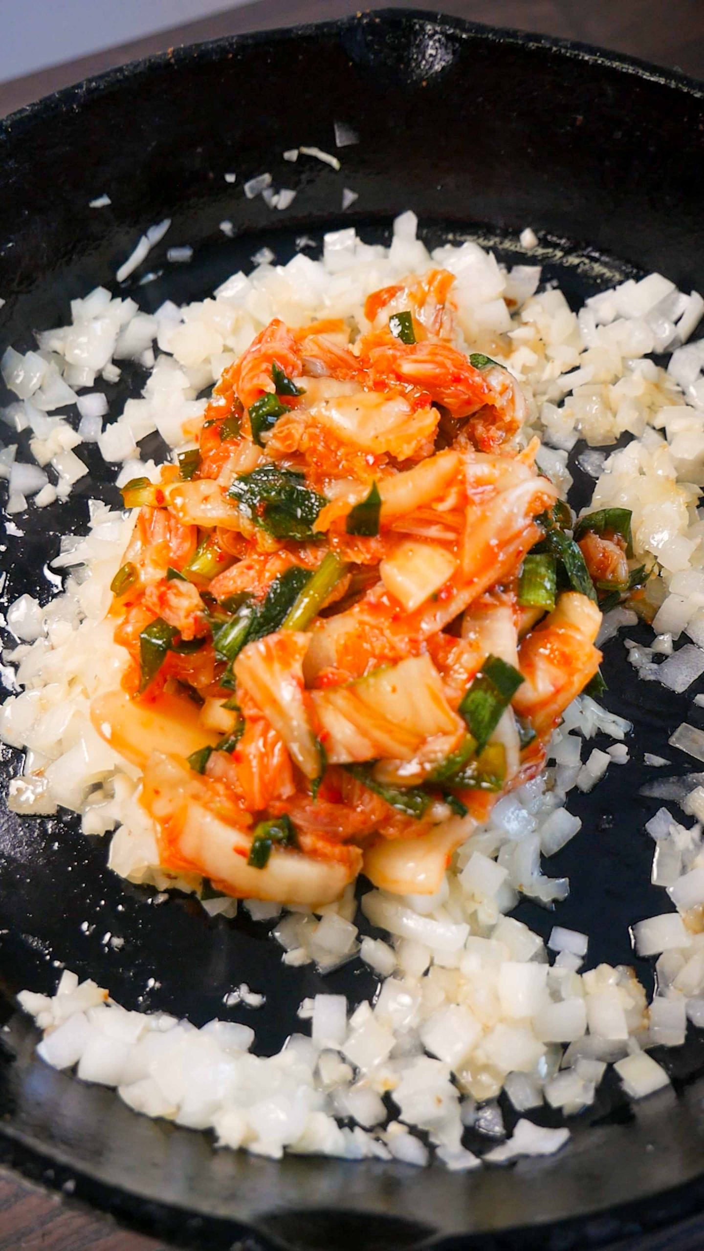 Kimchi Chili Hot Dogs Recipe - Jecca Chantilly