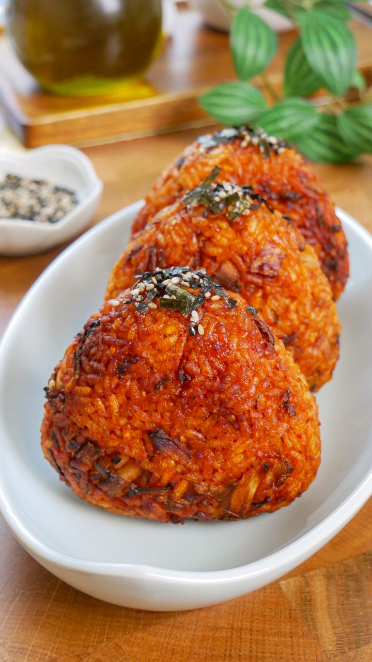 Cheesy Kimchi Onigiri Recipe - Jecca Chantilly